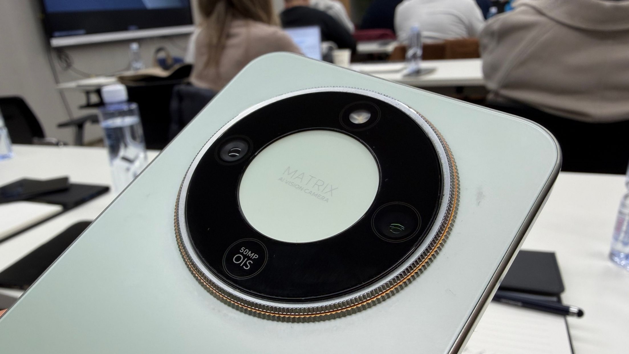 Cât costă Honor Magic8 Lite în magazinele românești; Iată prețul! #BFro